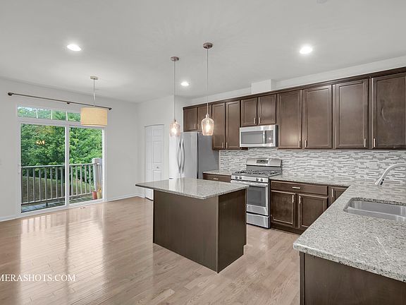 2891 Henley Ln #2891, Naperville, IL 60540 | Zillow