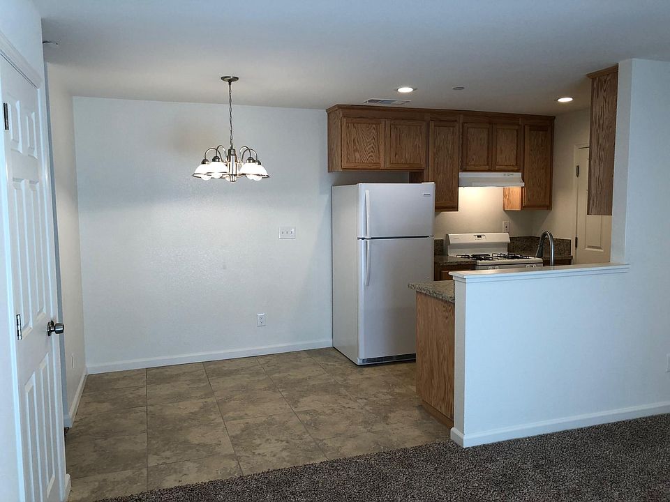 128 James St APT B, Modesto, CA 95354 | Zillow