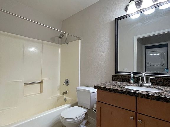 13283 Rancho Penasquitos Blvd UNIT J201, San Diego, CA 92129 | Zillow
