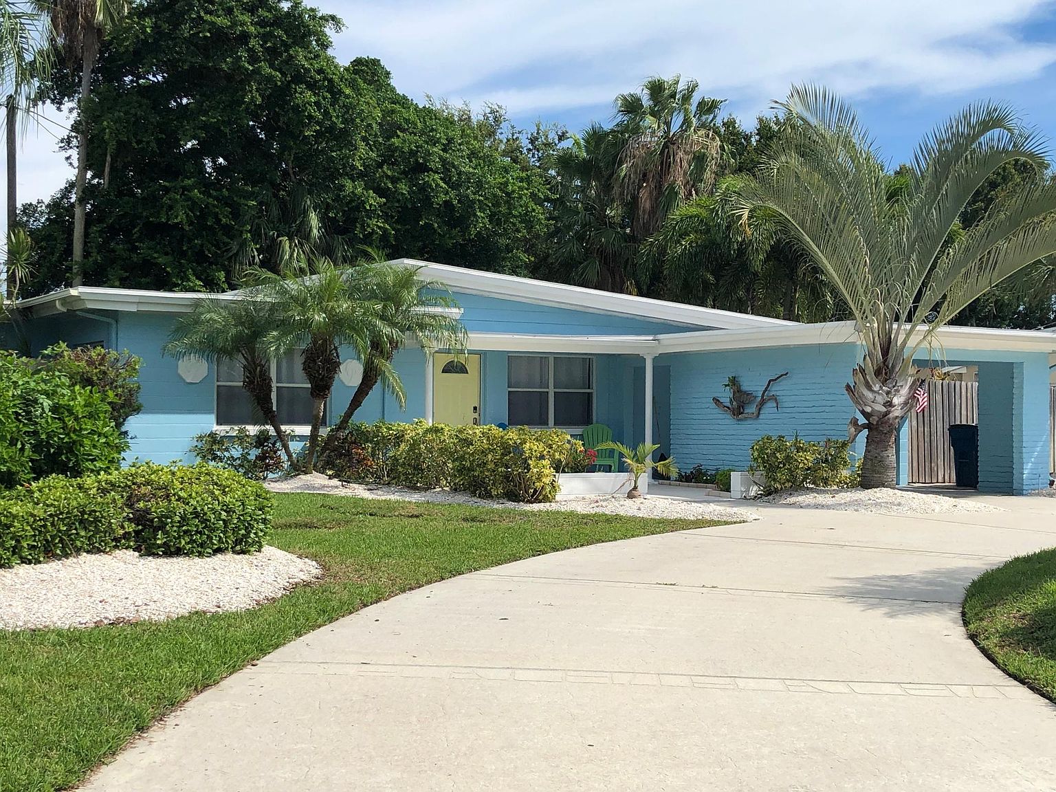 42 Dolphin Dr, Treasure Island, FL 33706 | Zillow