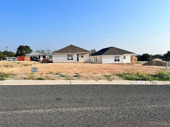 712 Wedgewood Ln, Fredericksburg, TX 78624 | Zillow