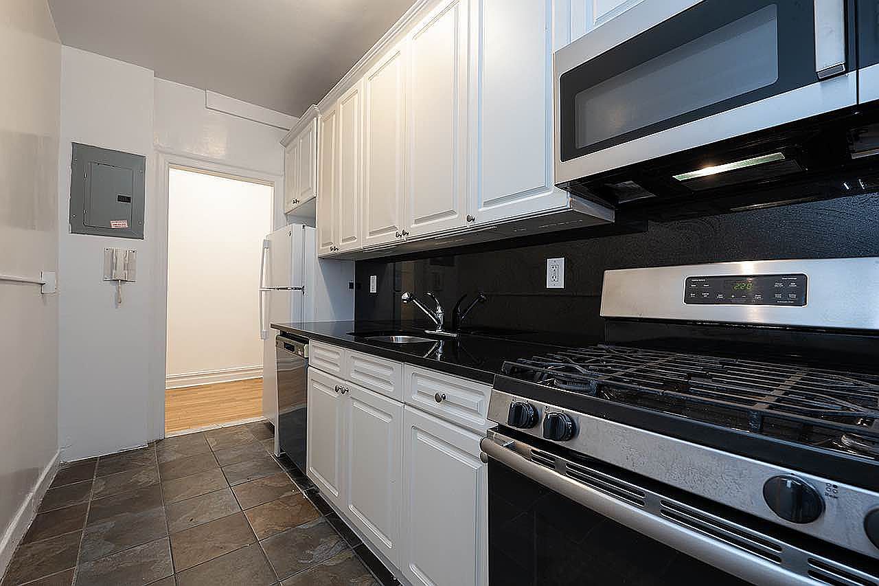 425 Riverside Dr APT 1E, New York, NY 10025 | Zillow