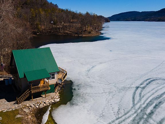 41 Rattle Snake Way, Clemons, NY 12819 | MLS #202429834 | Zillow