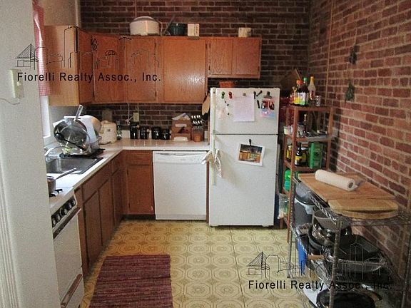 11 Unity St APT 8, Boston, MA 02113 | Zillow