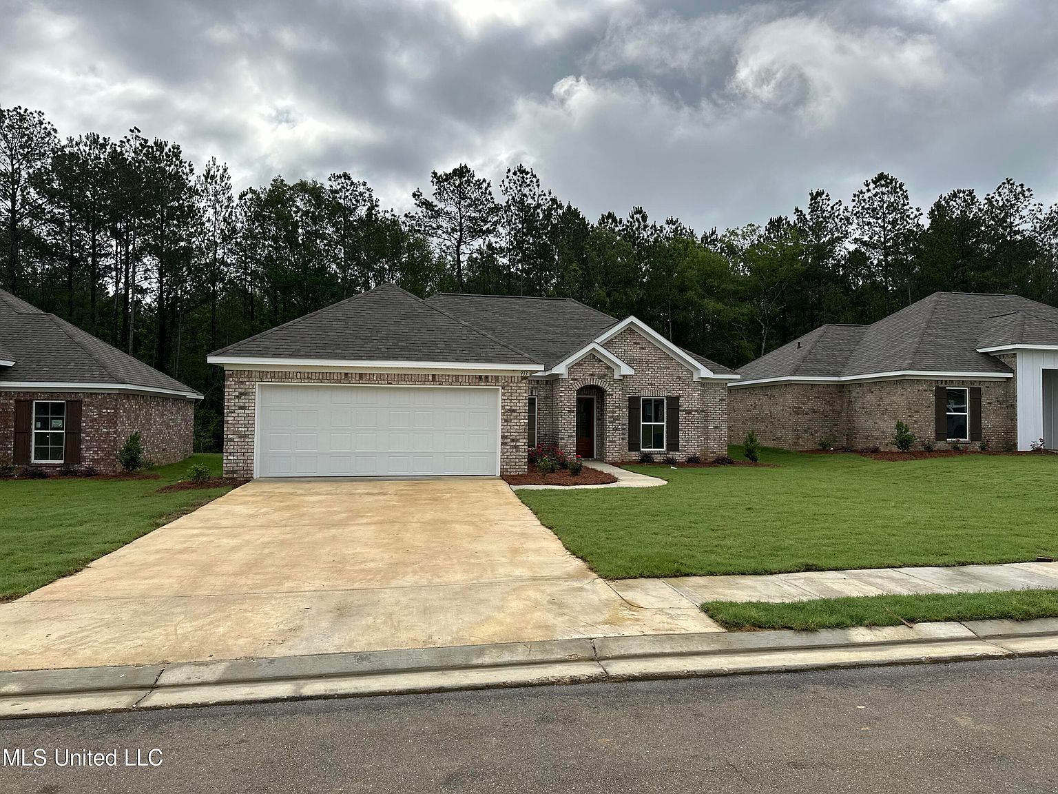 933 Riverside Ln, Pearl, MS 39208 | MLS #4077162 | Zillow