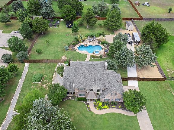 3631 Laura Ct, Midlothian, TX 76065 | MLS #20334053 | Zillow