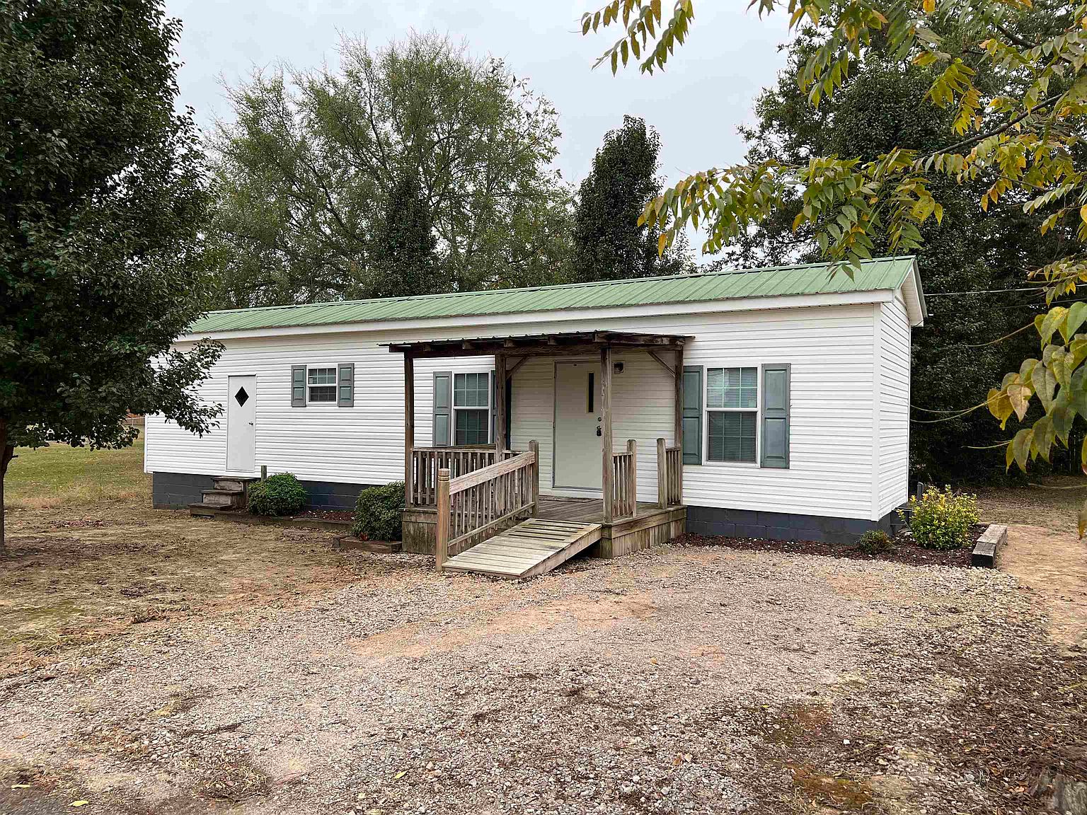 175 Daniel St, Savannah, TN 38372 | Zillow