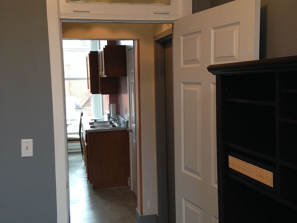 139 N Merchant St APT 3, Decatur, IL 62523 | Zillow