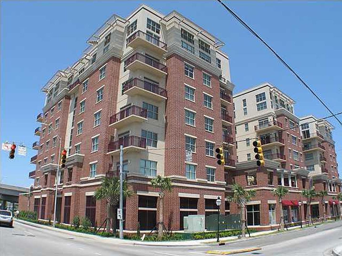 150 Bee St APT 404, Charleston, SC 29401 | Zillow