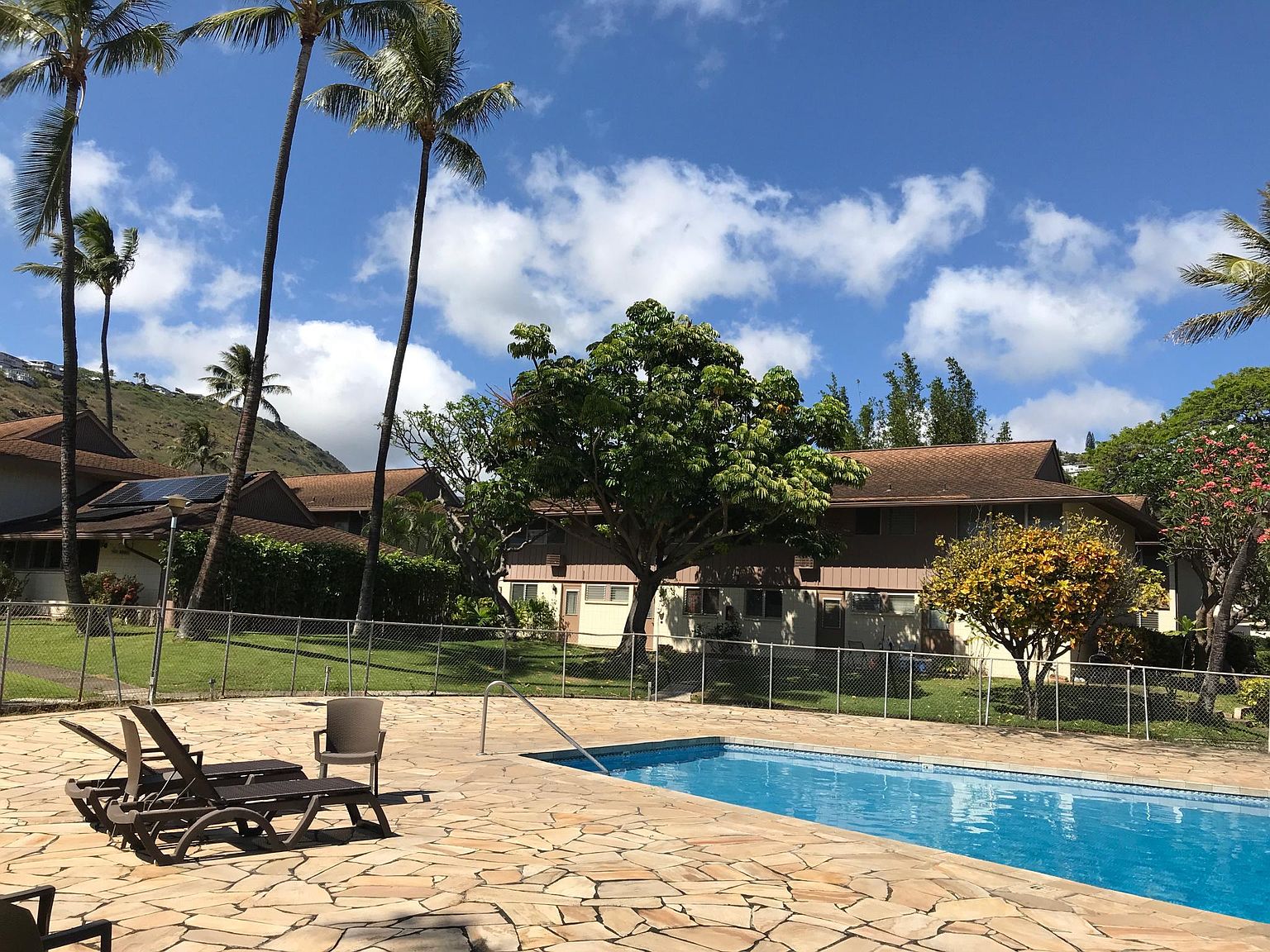 1451 Hunakai St, Honolulu, HI 96816 | Zillow