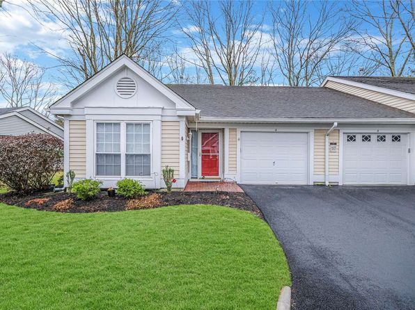 In Leisure Glen - Ridge NY Real Estate - 4 Homes For Sale | Zillow