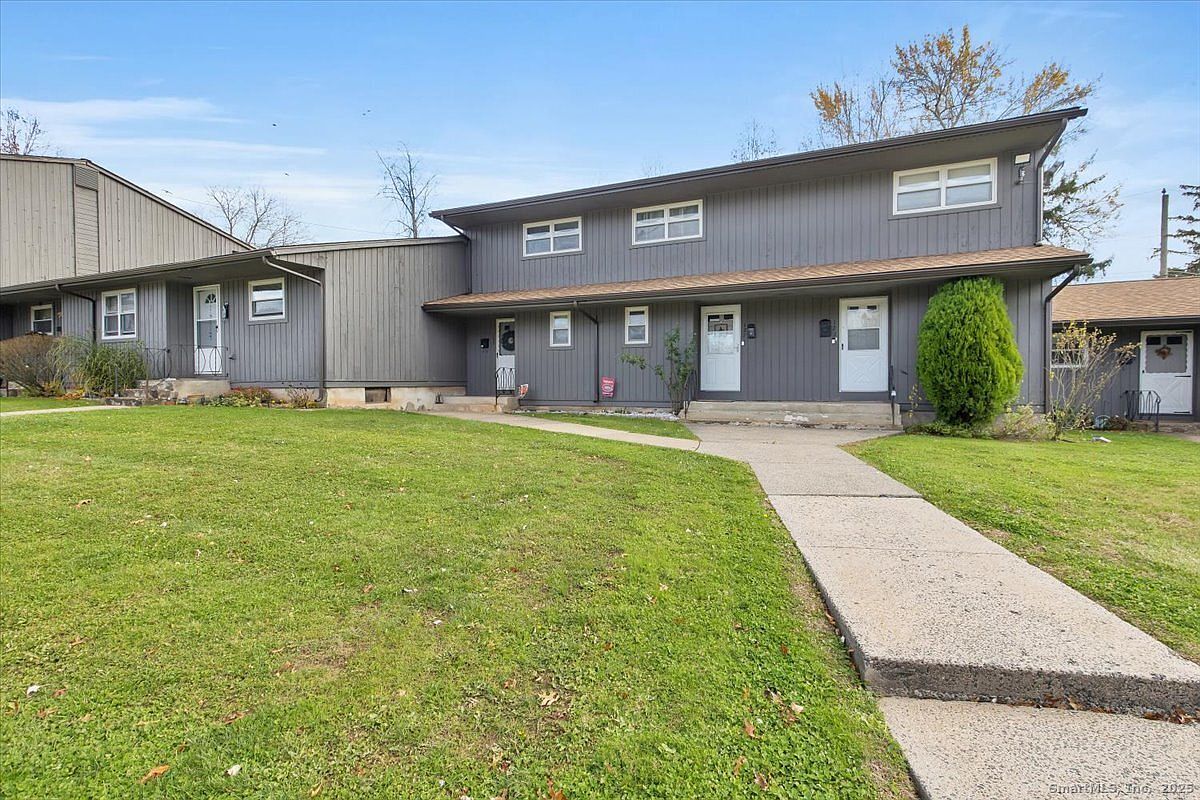 131 Williamstown Court #131, Newington, CT 06111 | Zillow