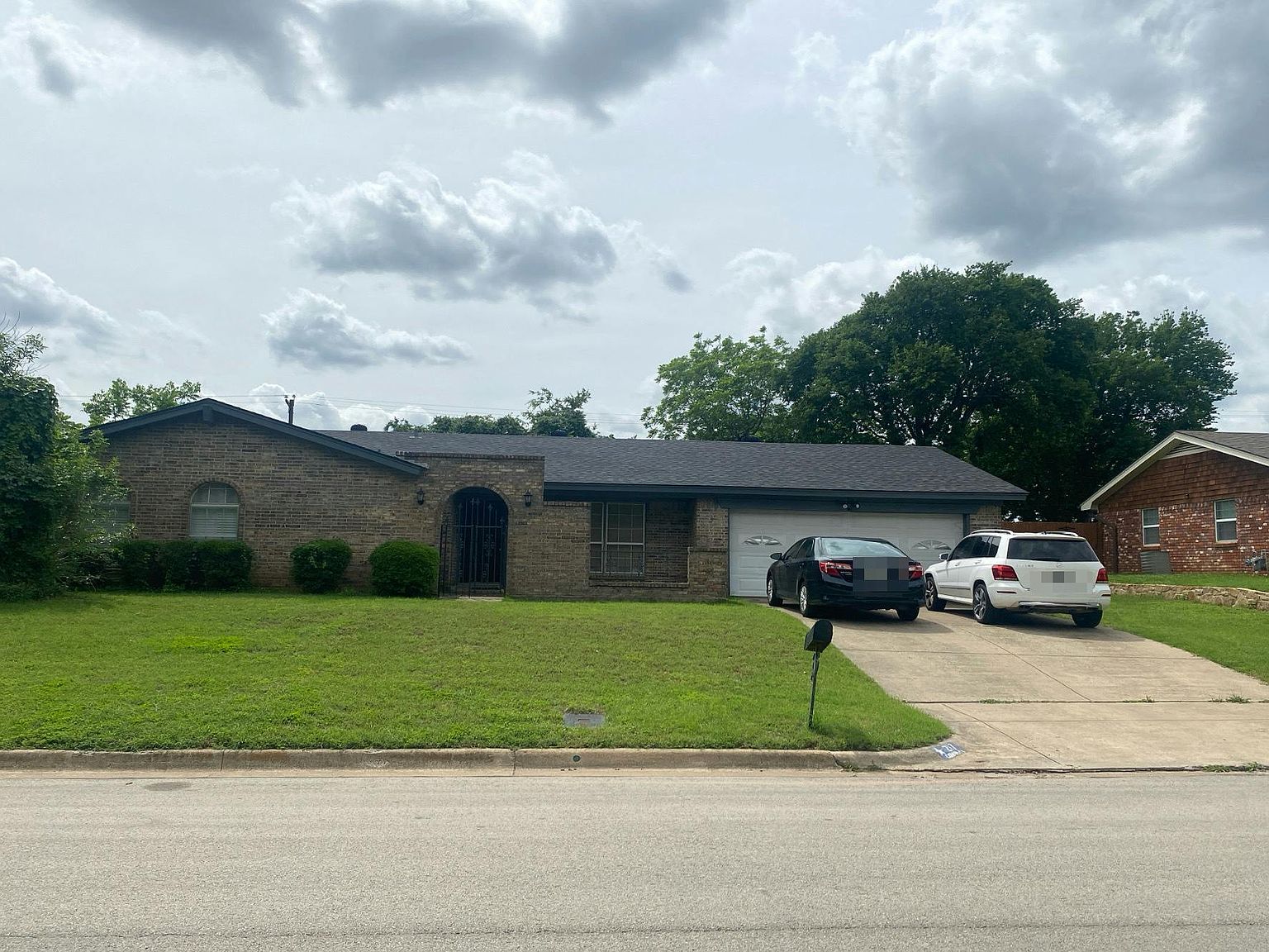 217 Cooper Dr, Hurst, TX 76053 | Zillow