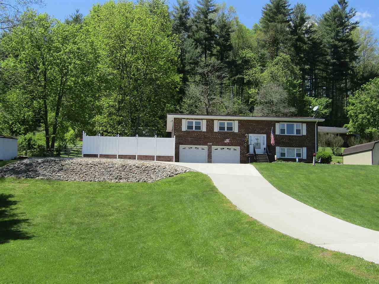 637 Indian Hls, Grayson, KY 41143 | Zillow