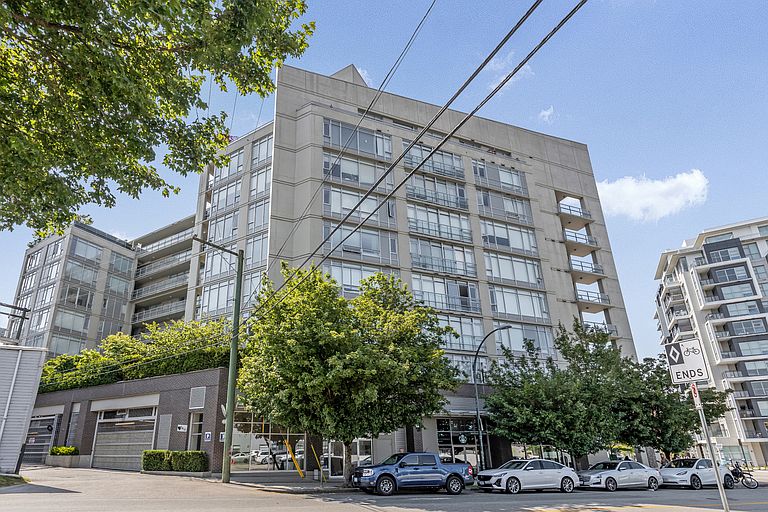 2055 Yukon St, Vancouver, BC V5Y 4B7 | Zillow