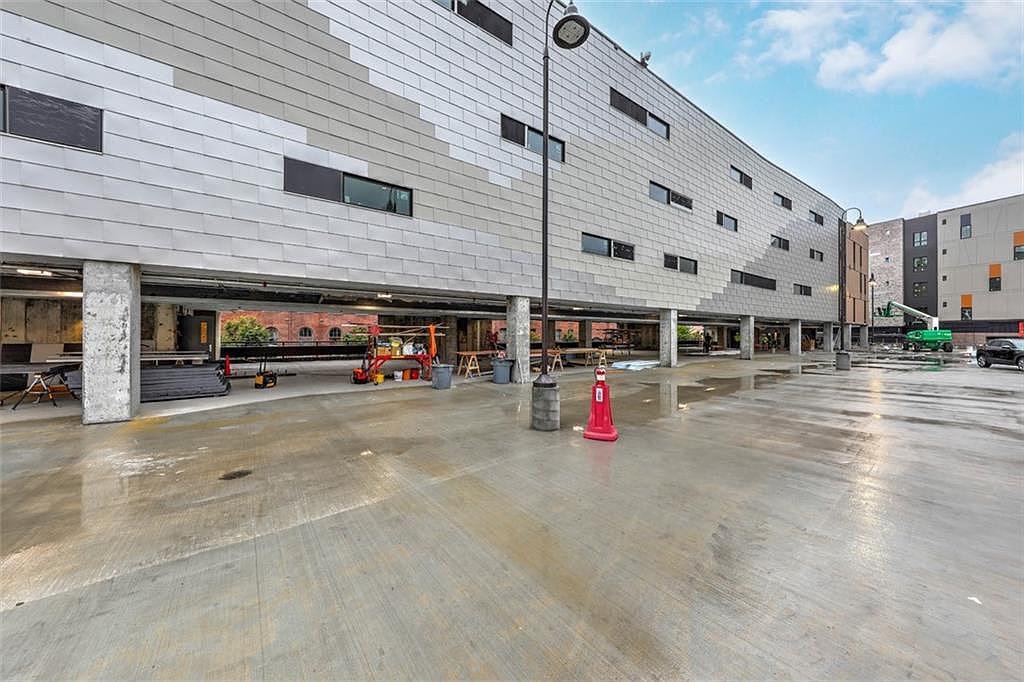 125 Wickenden St APT 302, Providence, RI 02903 | Zillow