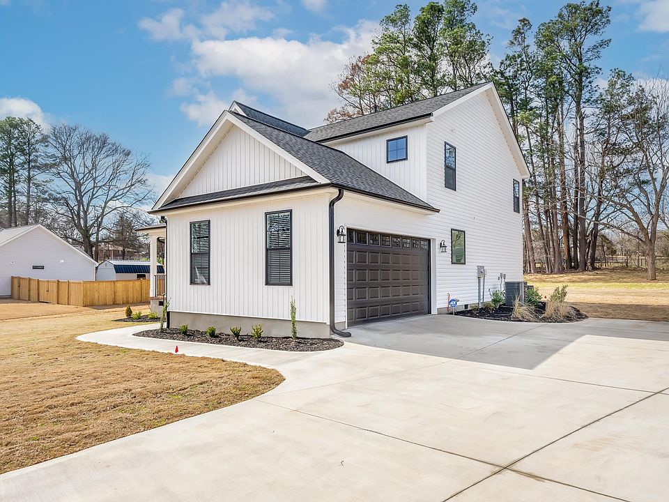8 Lyman Lake Rd, Lyman, SC 29365 | Zillow
