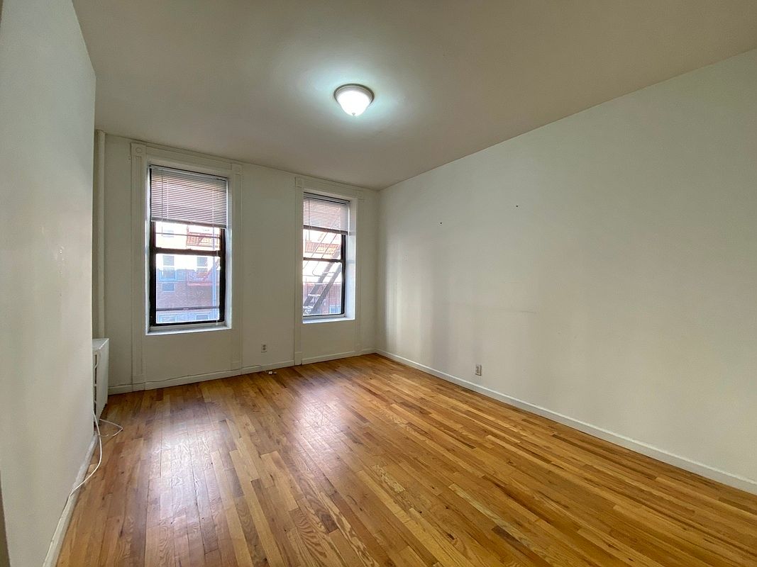 306 E 83rd St APT 2B, New York, NY 10028 | Zillow