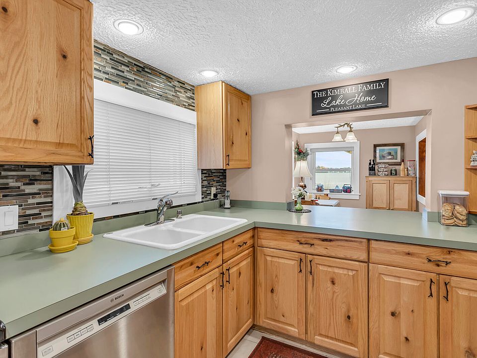 1366 Dunfee Dr, Pleasant Lake, MI 49272 | Zillow