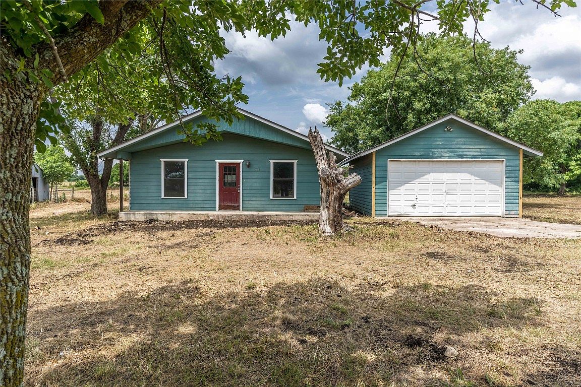 221 County Road 4713, Rhome, TX 76078 | Zillow