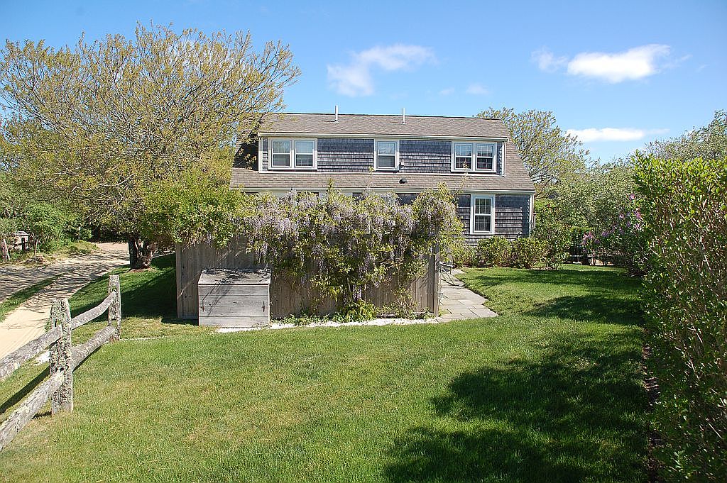 14 Pilgrim Rd, Nantucket, MA 02554 | Zillow