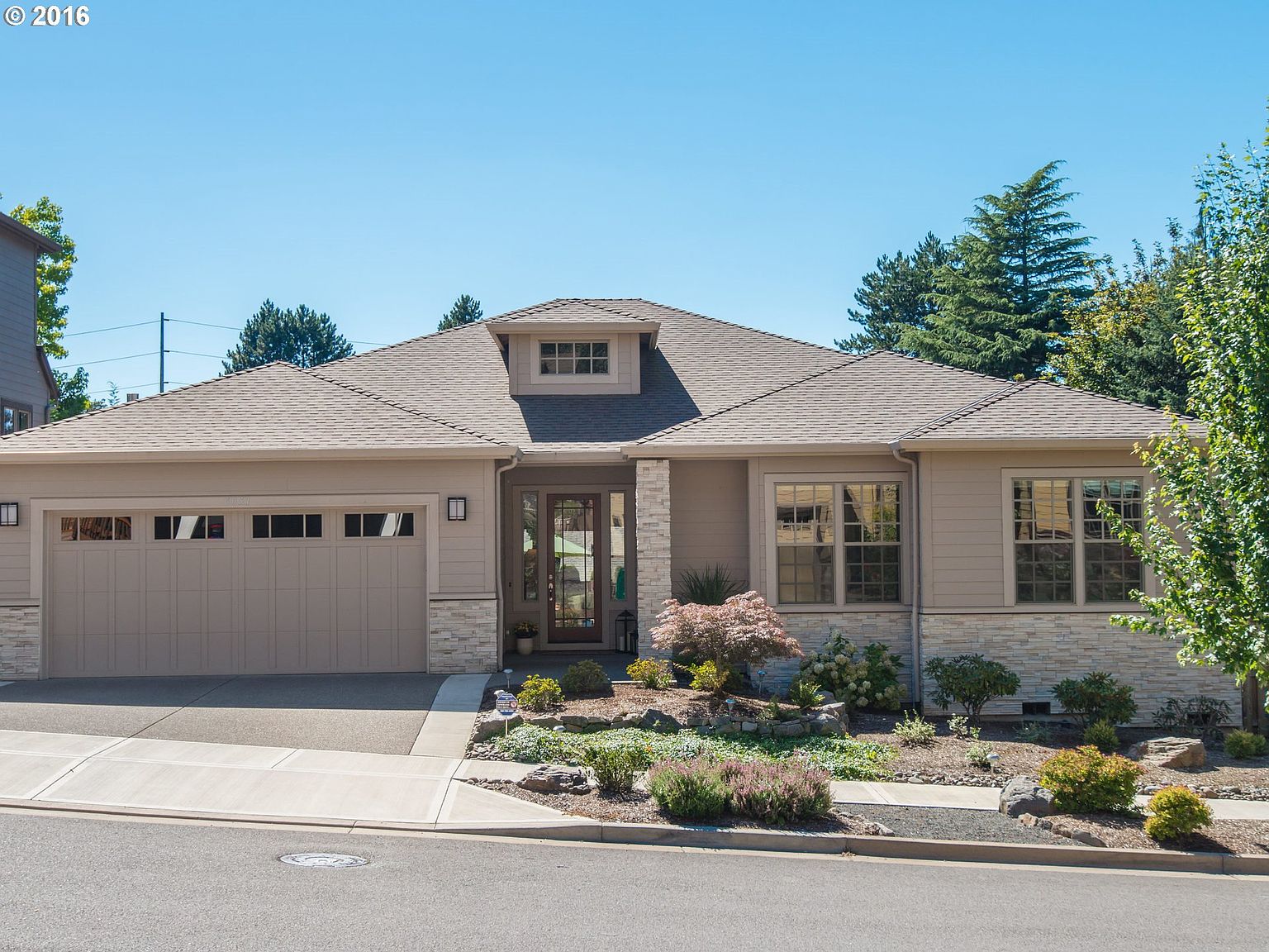 6051 SW 67th Pl, Portland, OR 97223 | Zillow