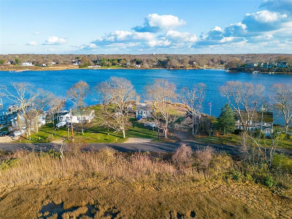 188 Winchester Dr Wakefield RI | Zillow