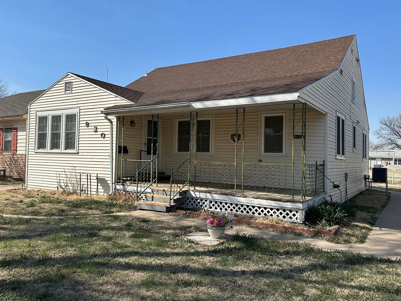 920 E 6th St, Kinsley, KS 67547 | MLS #204353 | Zillow