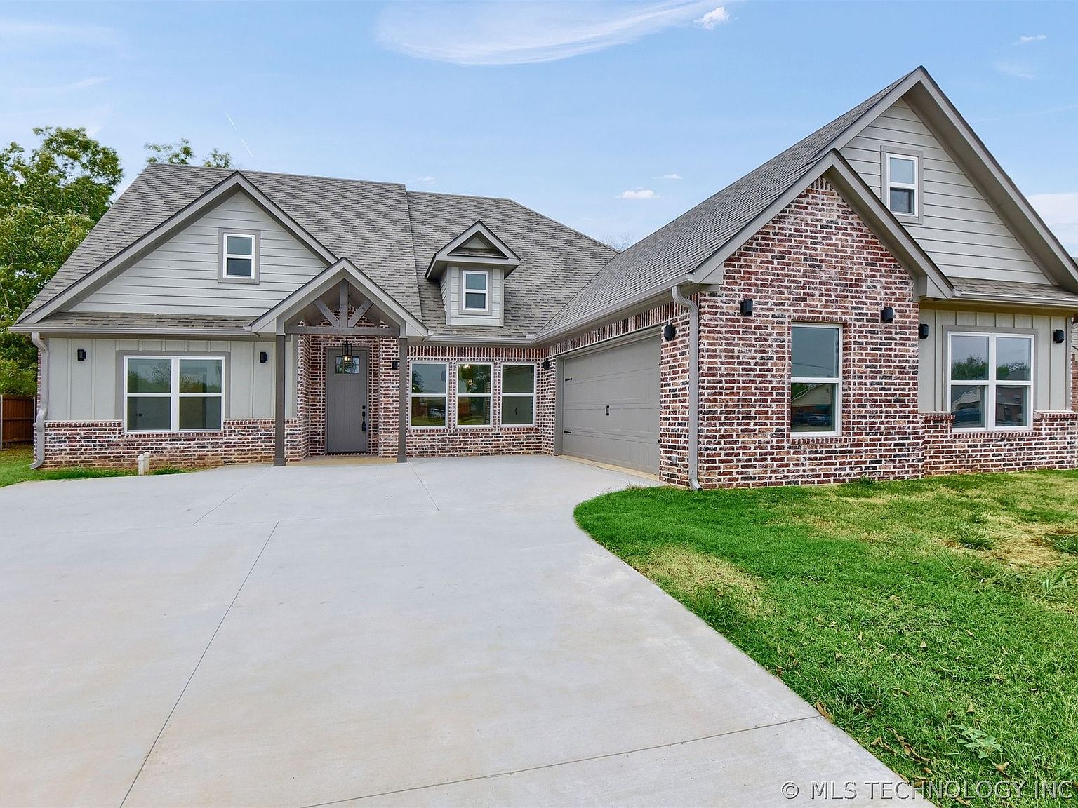 202 Gail Farrell Dr, Durant, OK 74701 | MLS #2418344 | Zillow