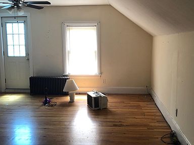 30 Dean St APT 3, Attleboro, MA 02703 | Zillow