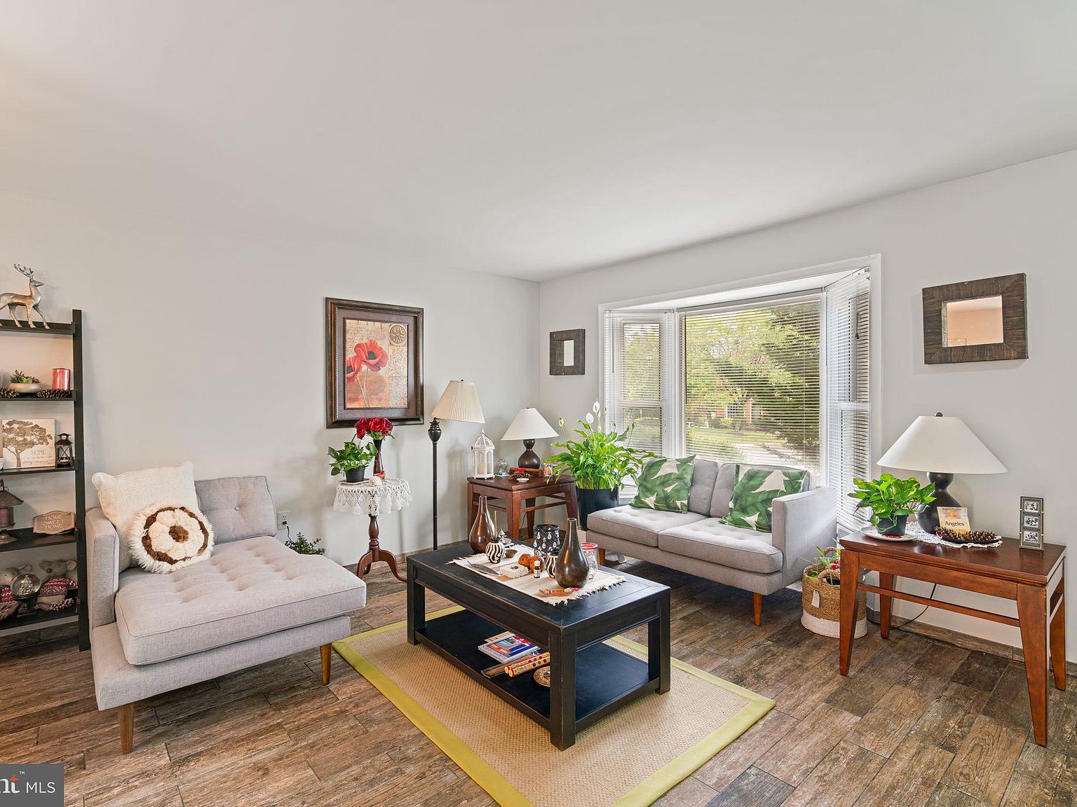 5654 Chapel Run Ct, Centreville, VA 20120 | Zillow