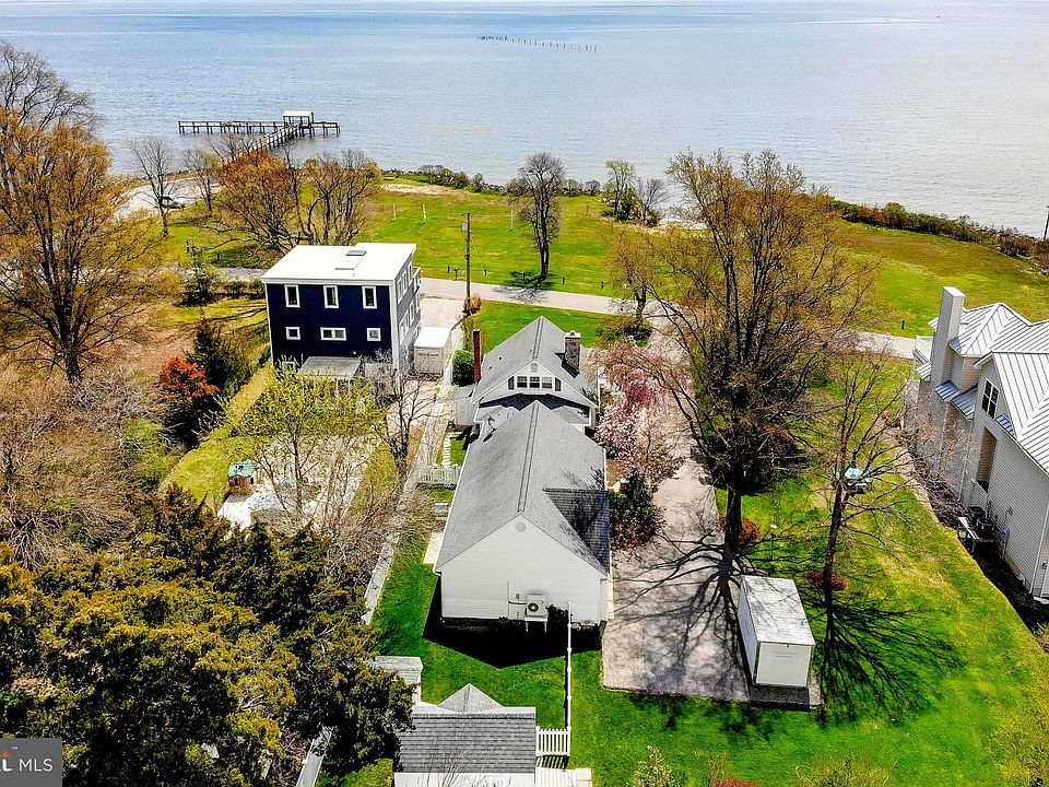 1318 Chesapeake Dr, Churchton, MD 20733 | Zillow