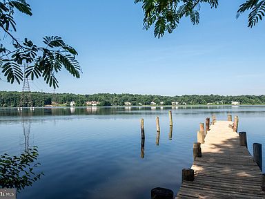 18340 Possum Point Rd, Dumfries, VA 22026 | Zillow