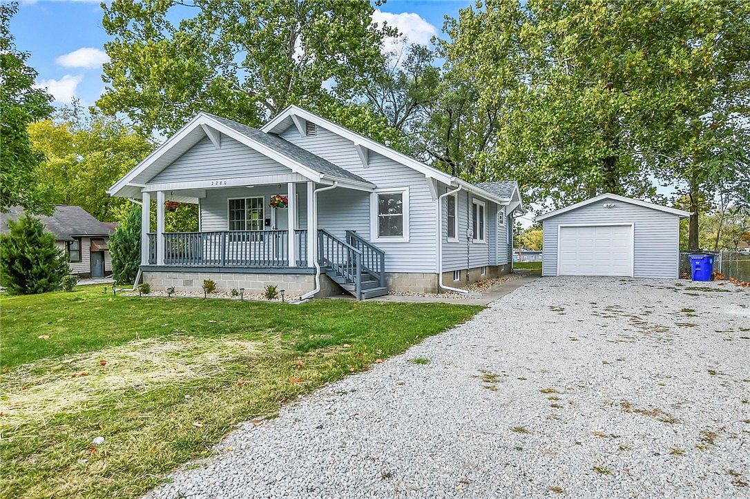 2280 W Center St, Decatur, IL 62526 | Zillow