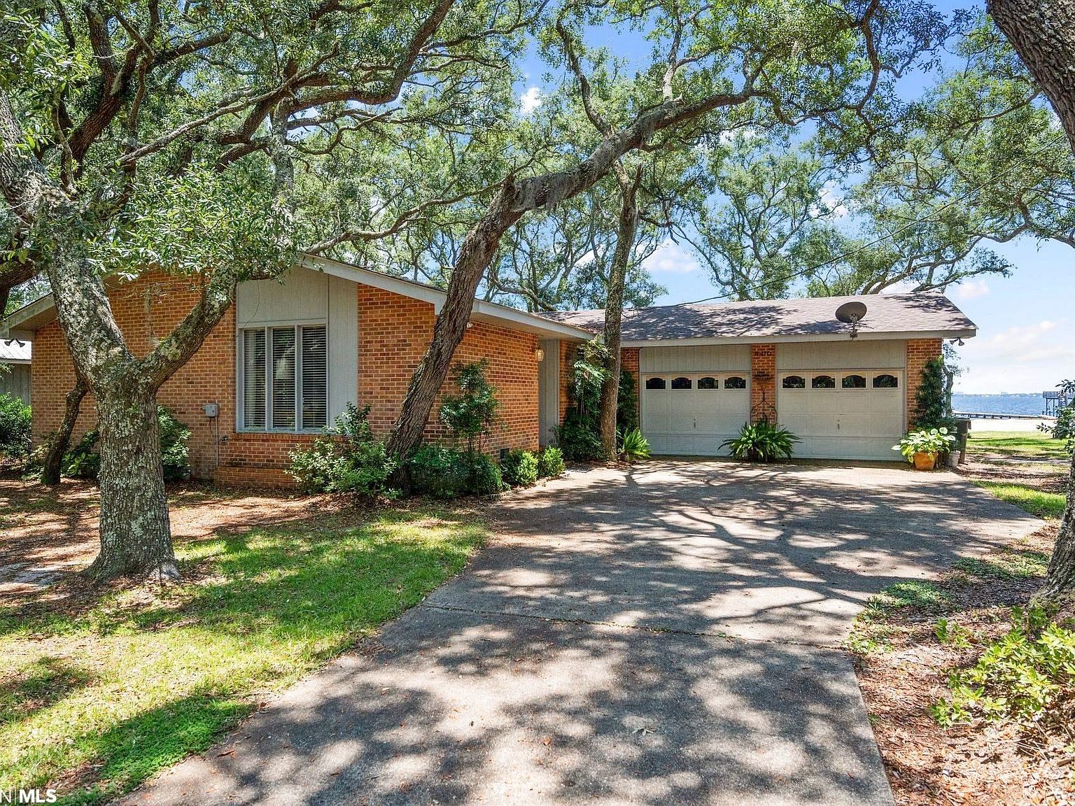 9410 N Bayview Dr, Lillian, AL 36549 | Zillow