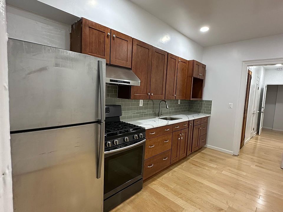 1717 Zerega Ave FLOOR 2, Bronx, NY 10462 | Zillow