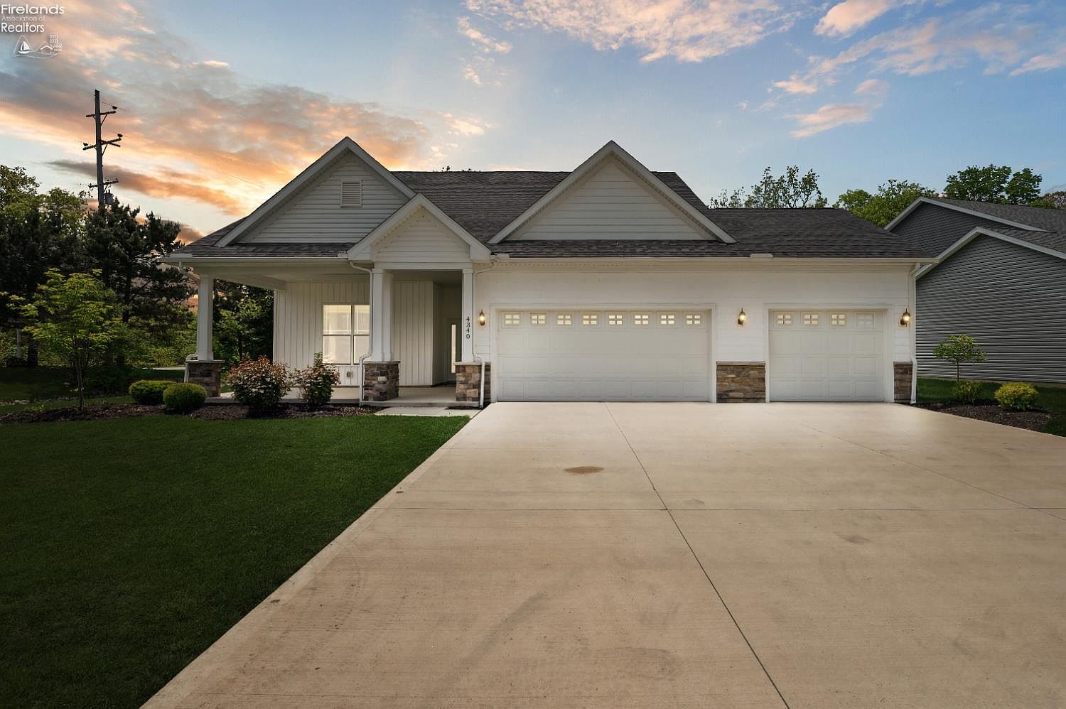 4340 E McKenna Ln, Pt Clinton, OH 43452 | Zillow