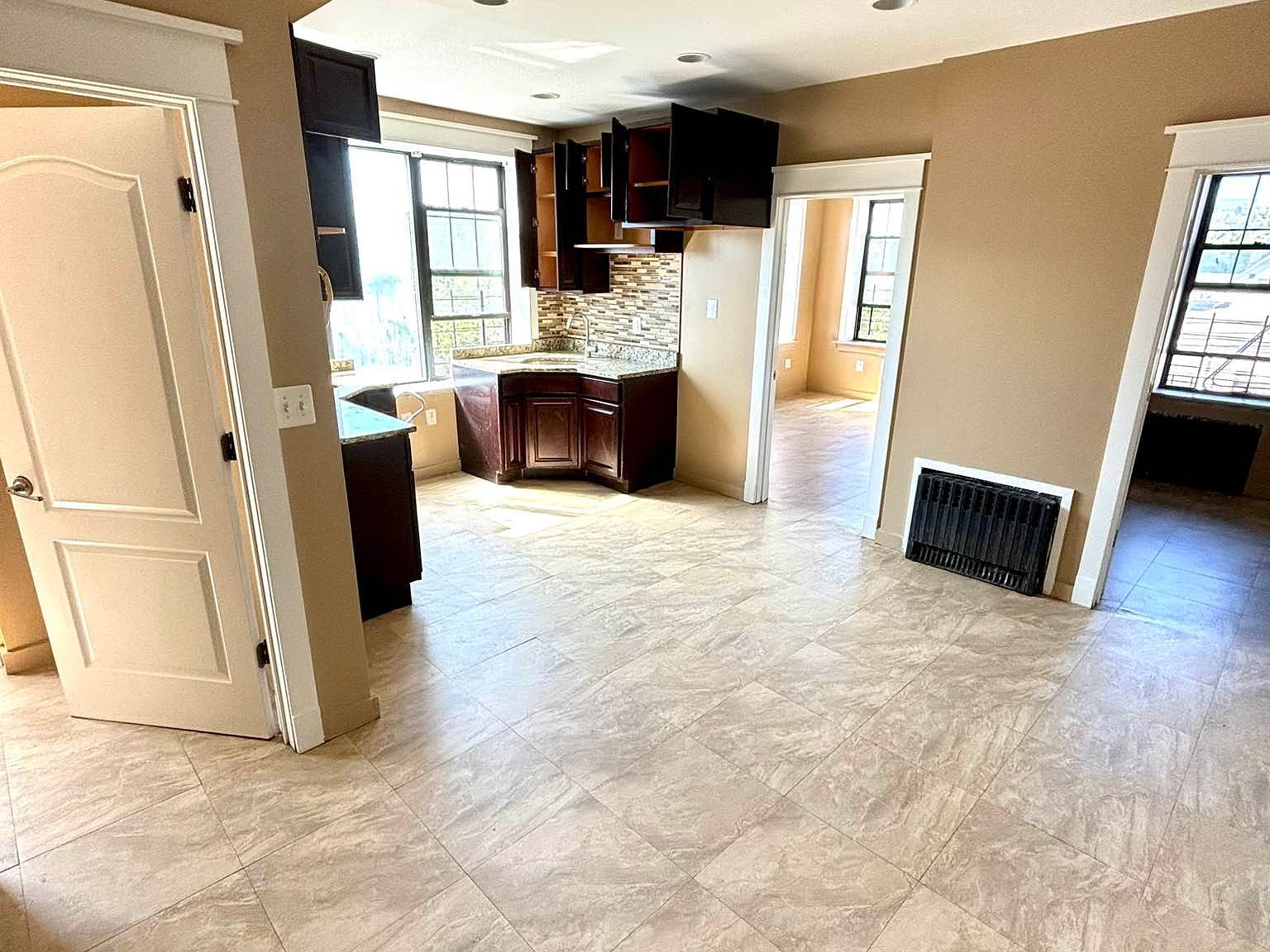 11-27 Nameoke St #5A, Far Rockaway, NY 11691 | Zillow