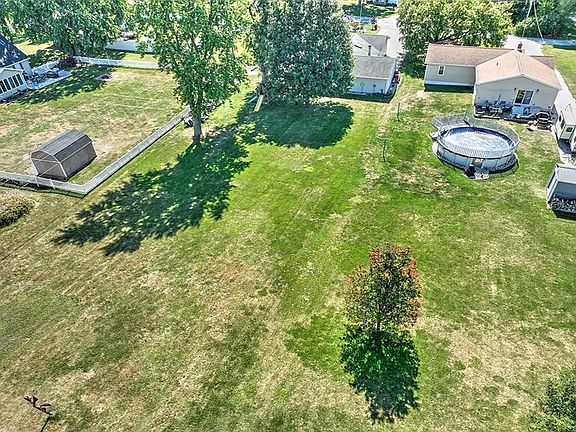 5760 Kentland Dr, Decatur, IL 62521 | MLS #6243512 | Zillow