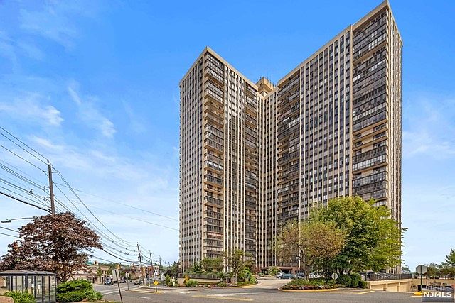 300 Winston Dr APT L21, Cliffside Park, NJ 07010 | Zillow