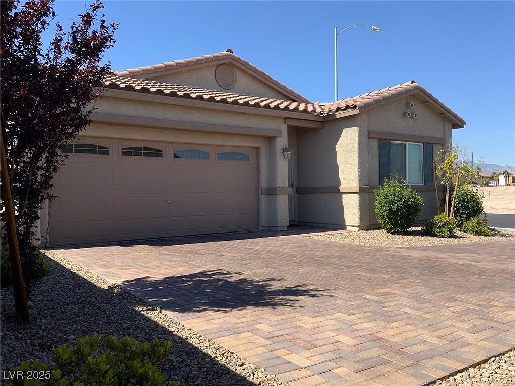 5668 Redwood St, Spring Valley, NV 89118 | MLS #2736762 | Zillow