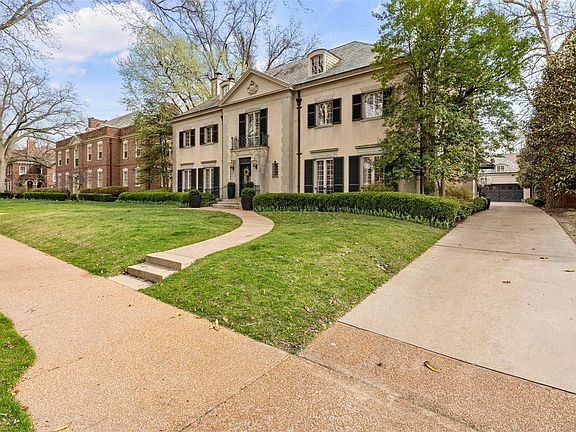 22 Portland Pl, Saint Louis, MO 63108 | Zillow