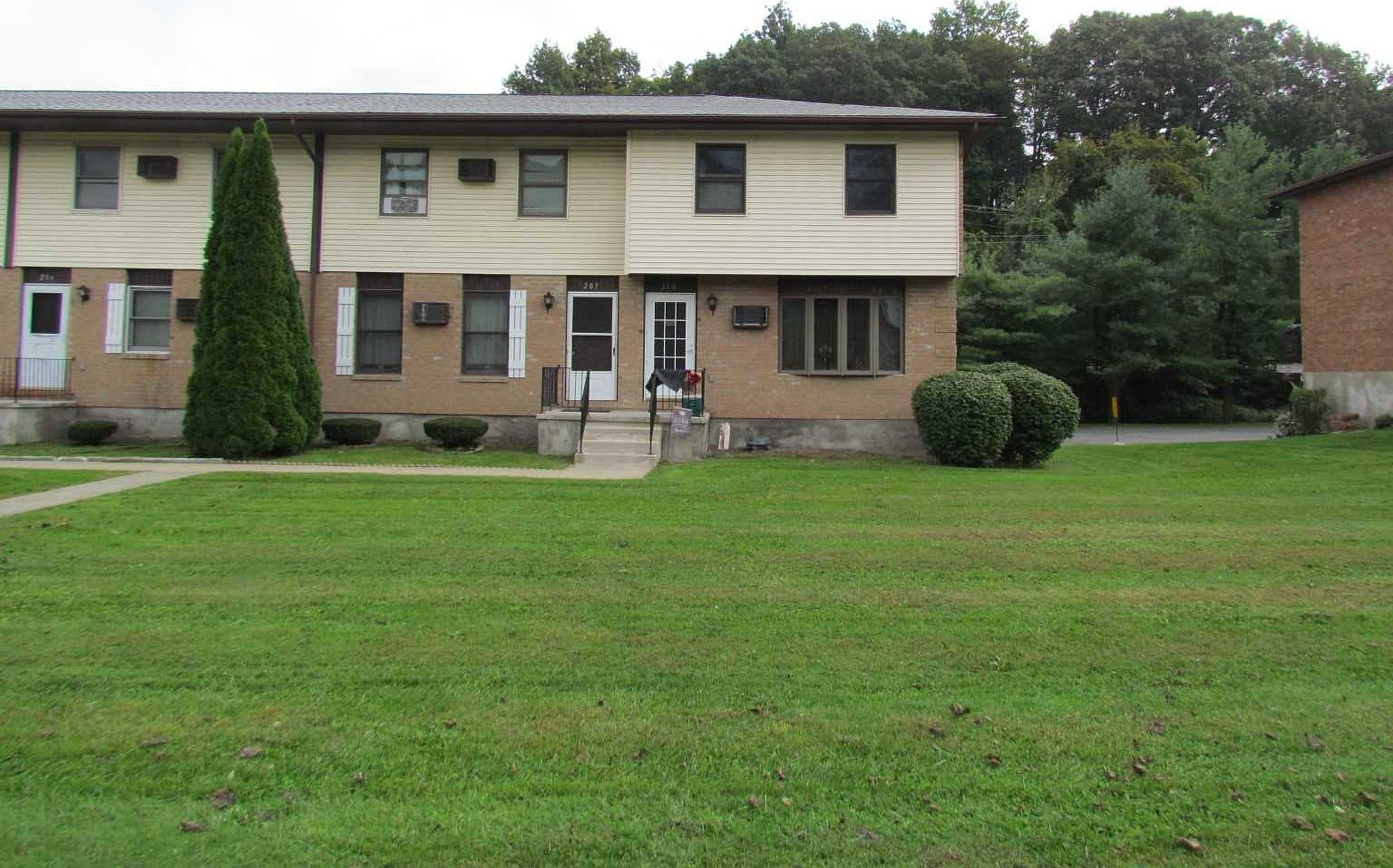 207 Parr Meadow Dr, Newburgh, NY 12550 | Zillow