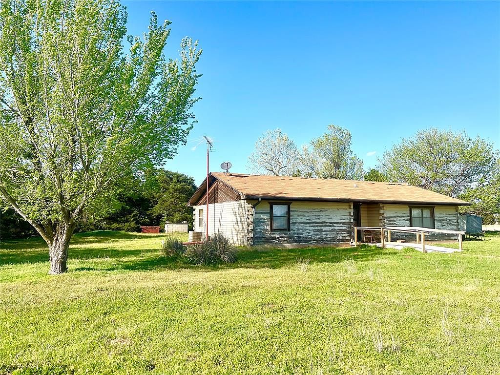 29186 County Road 1480, Cement, OK 73017 | Zillow
