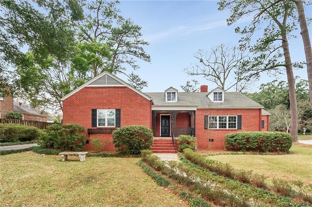 300 Bromley Pl, Mobile, AL 36606 | Zillow