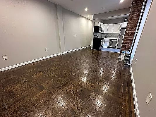 30 W 181st St APT 2A, Bronx, NY 10453 | Zillow