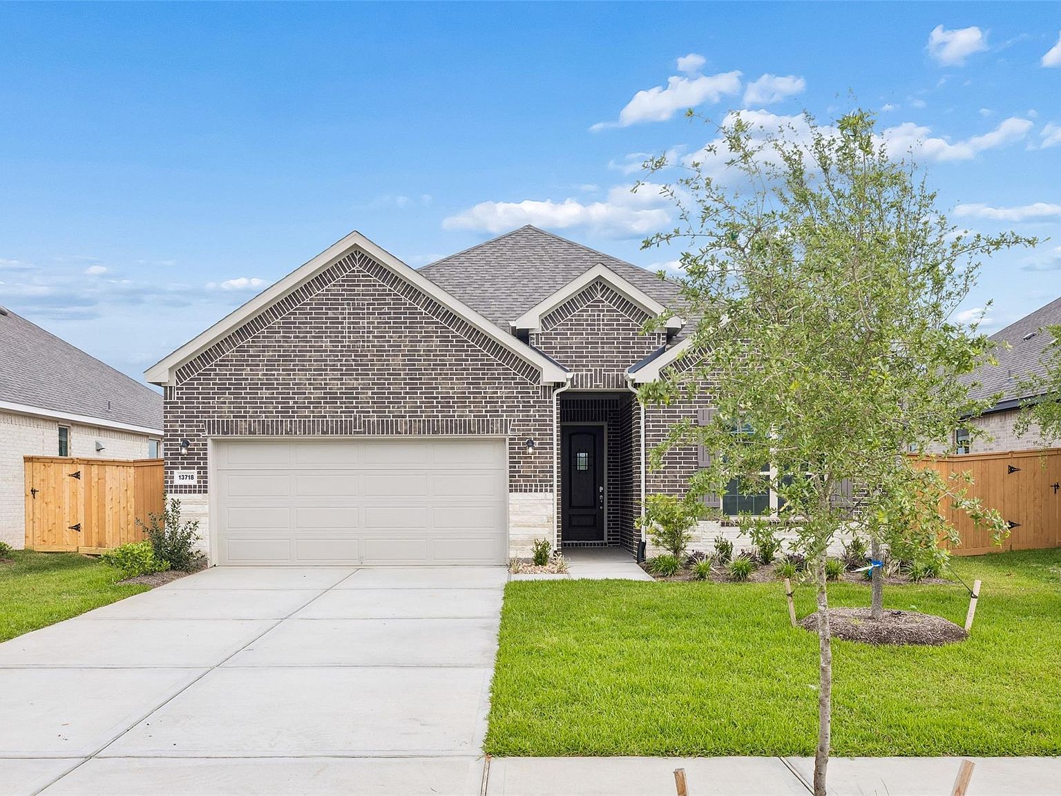 13718 Ballast Green Dr, La Marque, TX 77568 | Zillow
