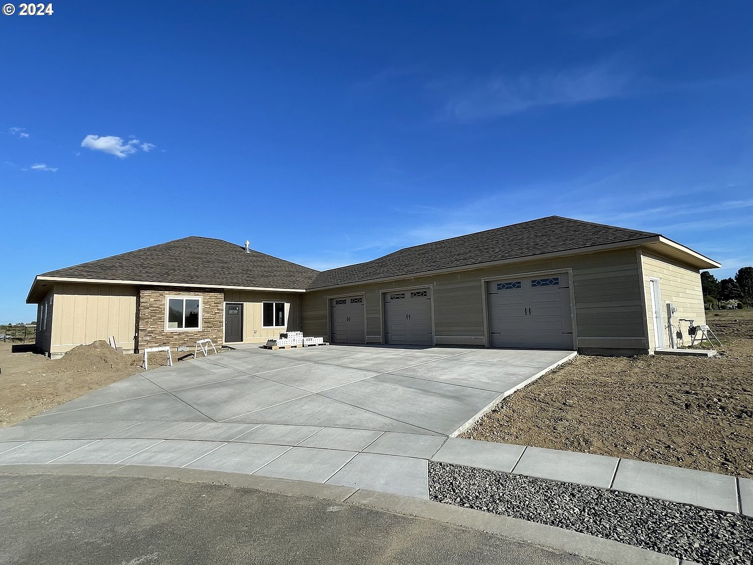 855 SW Angus Ct, Hermiston, OR 97838 | Zillow