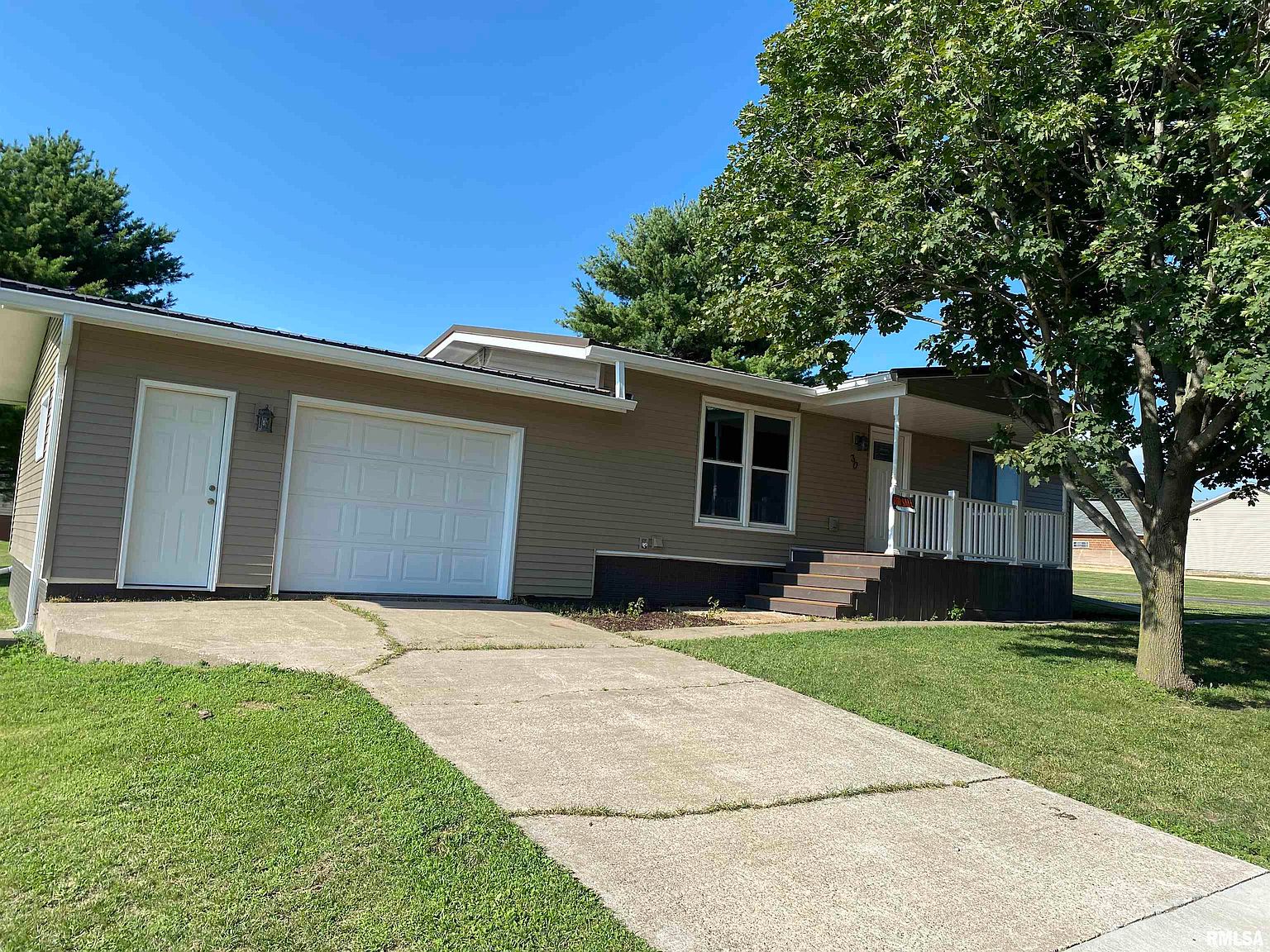 30 Orson St, Miles, IA 52064 | Zillow