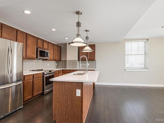 525 W Lafayette Blvd #12E, Detroit, MI 48226 | Zillow